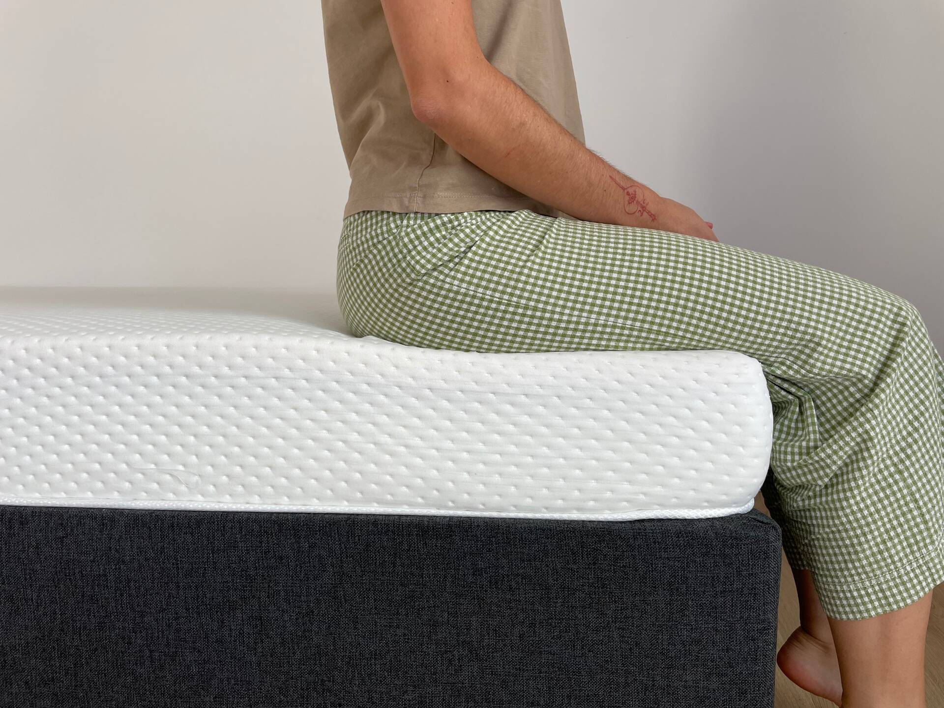 Colchão Emma One: Vale a Pena Comprar? | 2025